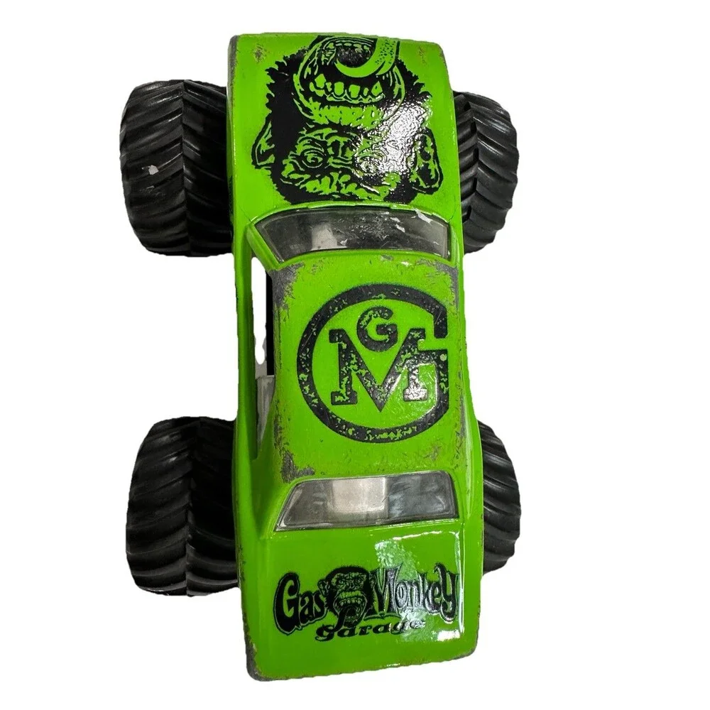 Monster Jam | Toys | Hot Wheels Monster Jam 26 Gas Monkey Garage Die ...
